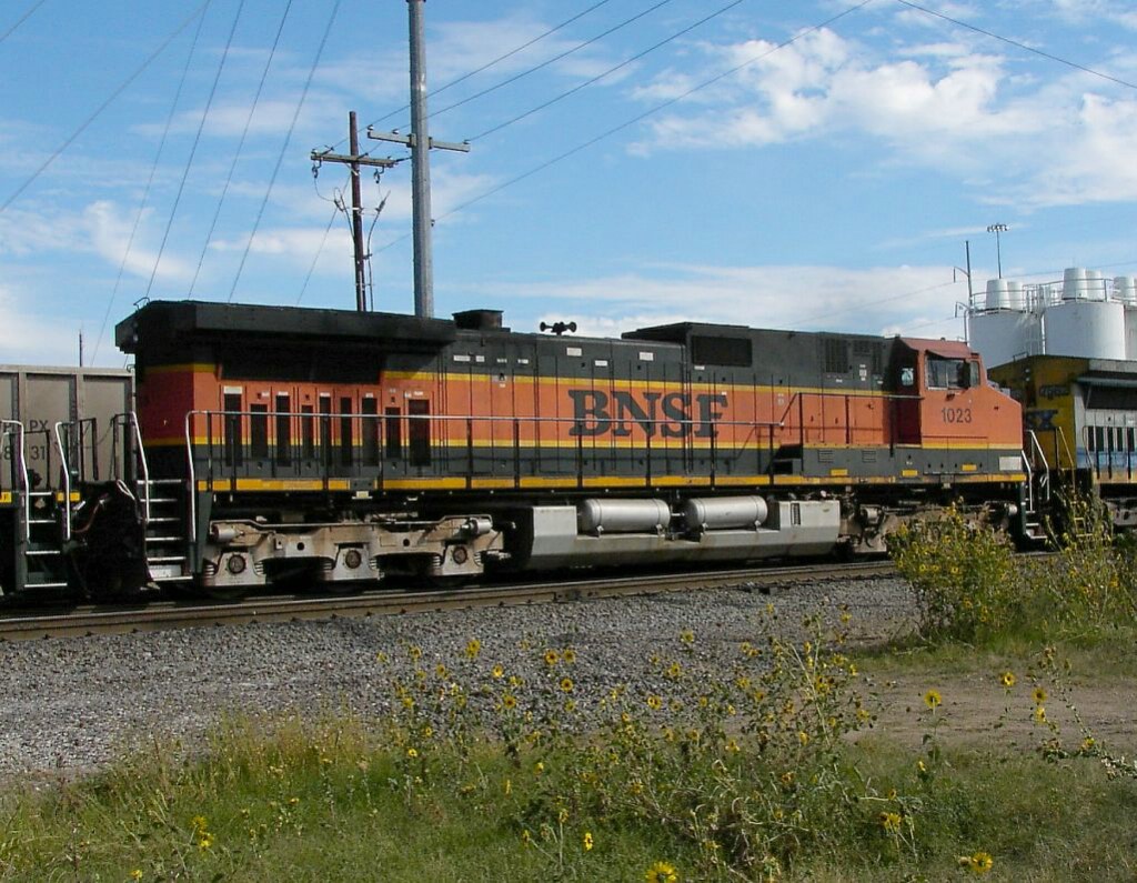 BNSF 1023